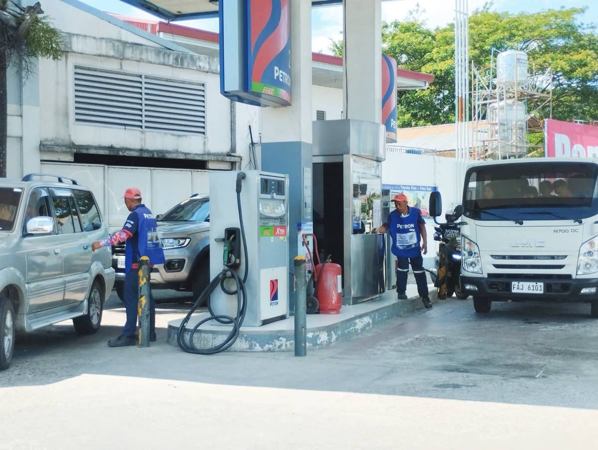 Gasoline pump prices up for 6th straight week