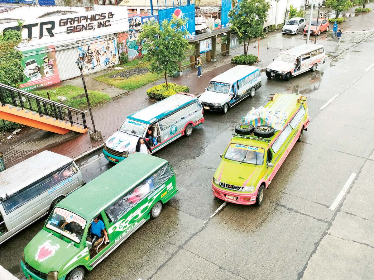 JEEPNEY’S LAST DAY? Police on alert as jeepney consolidation deadline ...