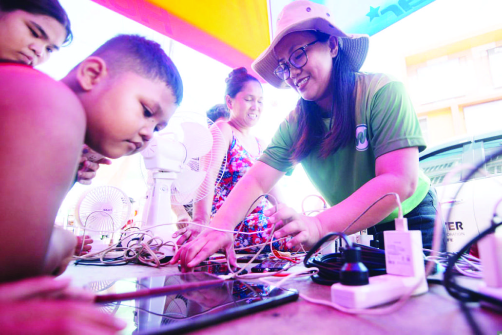 MORE Power provides free water and phone charging during power interruption