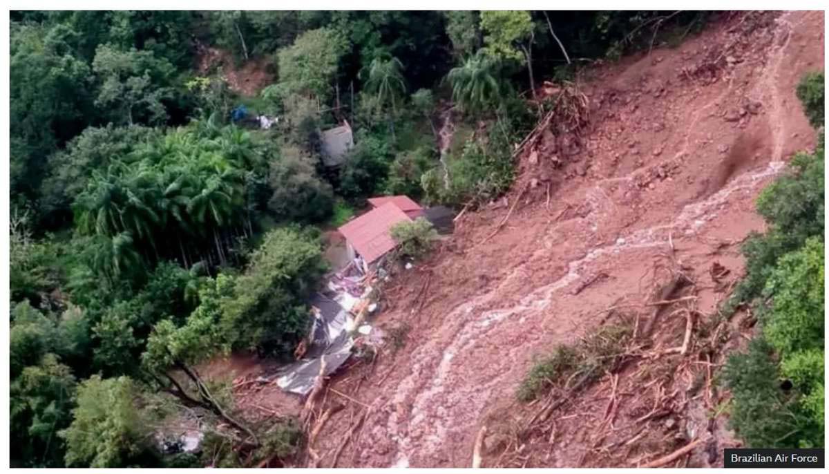 Brazil storm causes flooding