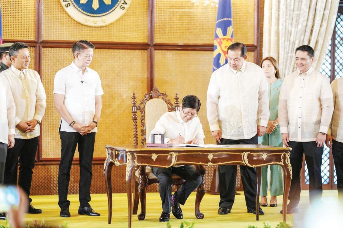 PBBM signs gov’t procurement, anti-financial scamming measures