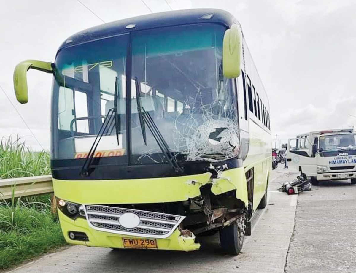 Motorcycle-bus crash kills delivery man