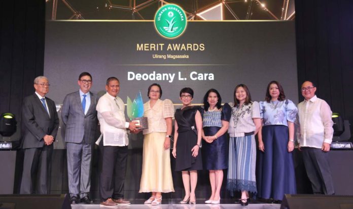 Celebrating 61 years of serving the nation: LANDBANK honors outstanding ...