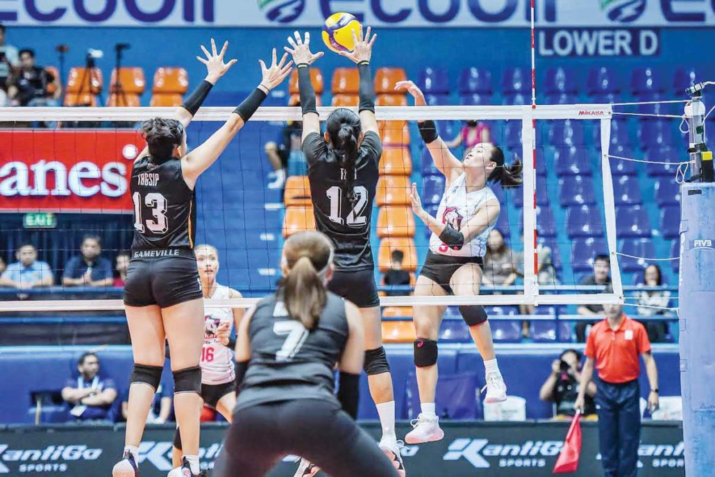 Power Chargers topples Foxies, completes PVL elims sweep