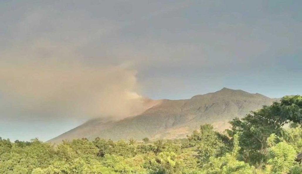 ANOTHER ERUPTION? PHIVOLCS urge residents near Kanlaon to prepare