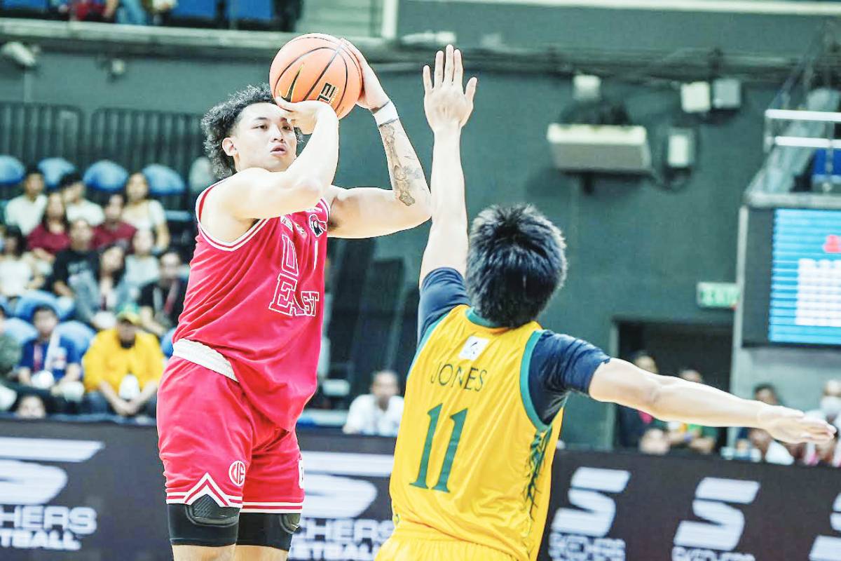 Galang steps up as UE prevails over FEU in UAAP basketball