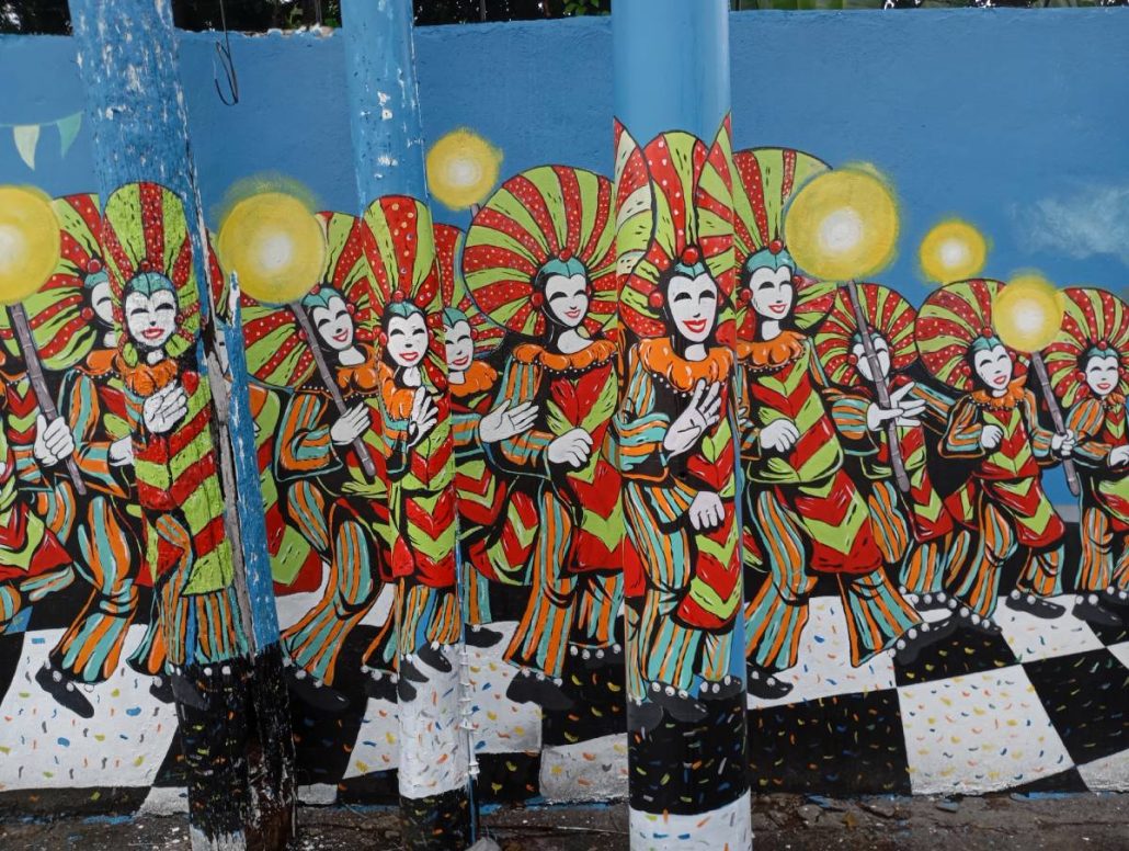 Bacolod’s longest mural: Silent storyteller of MassKara celebrates art ...