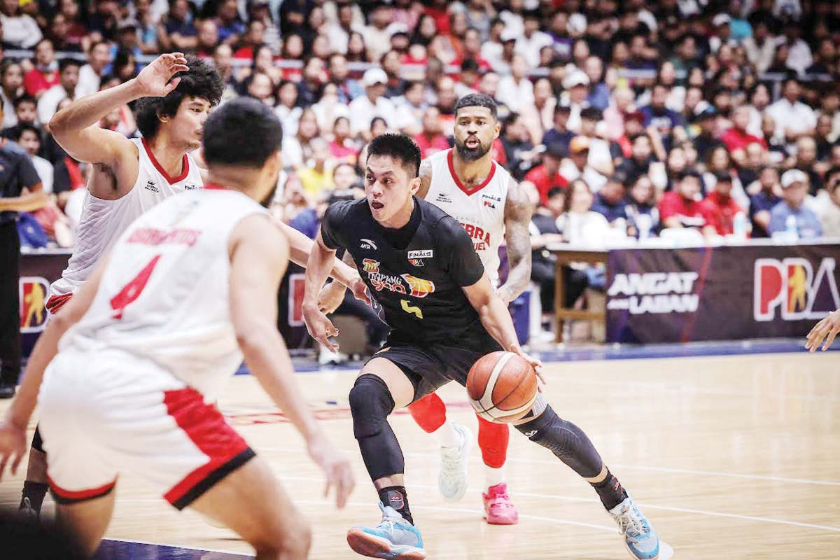 Nambatac delivers as TNT takes PBA Finals Game 1