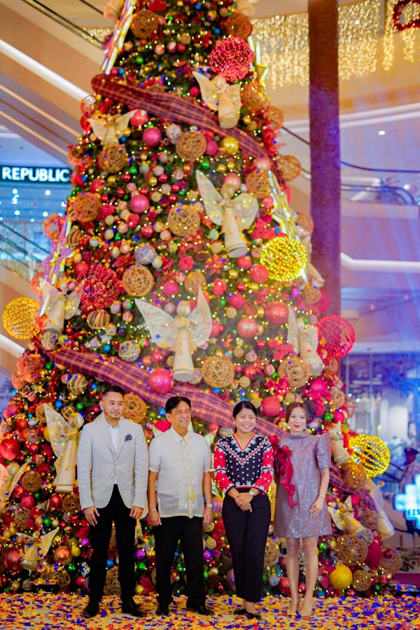 ‘PAGTILILINGUB’: Festive Walk Iloilo weaves joy this holiday season ...