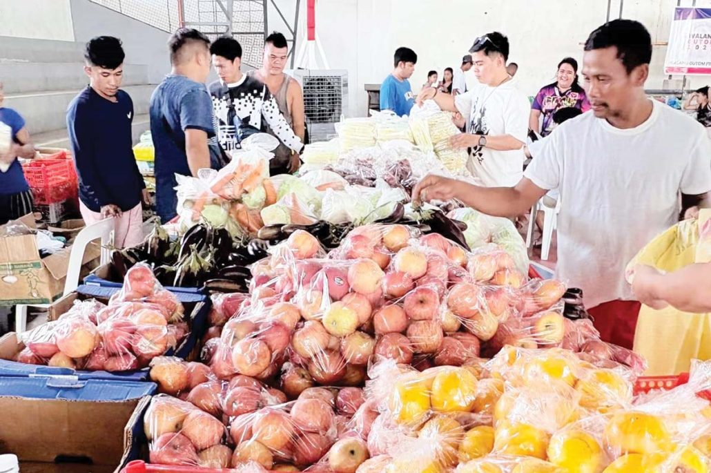 ‘FEED THE HUNGRY’: Food Stamp Program expands to Iloilo, Antique