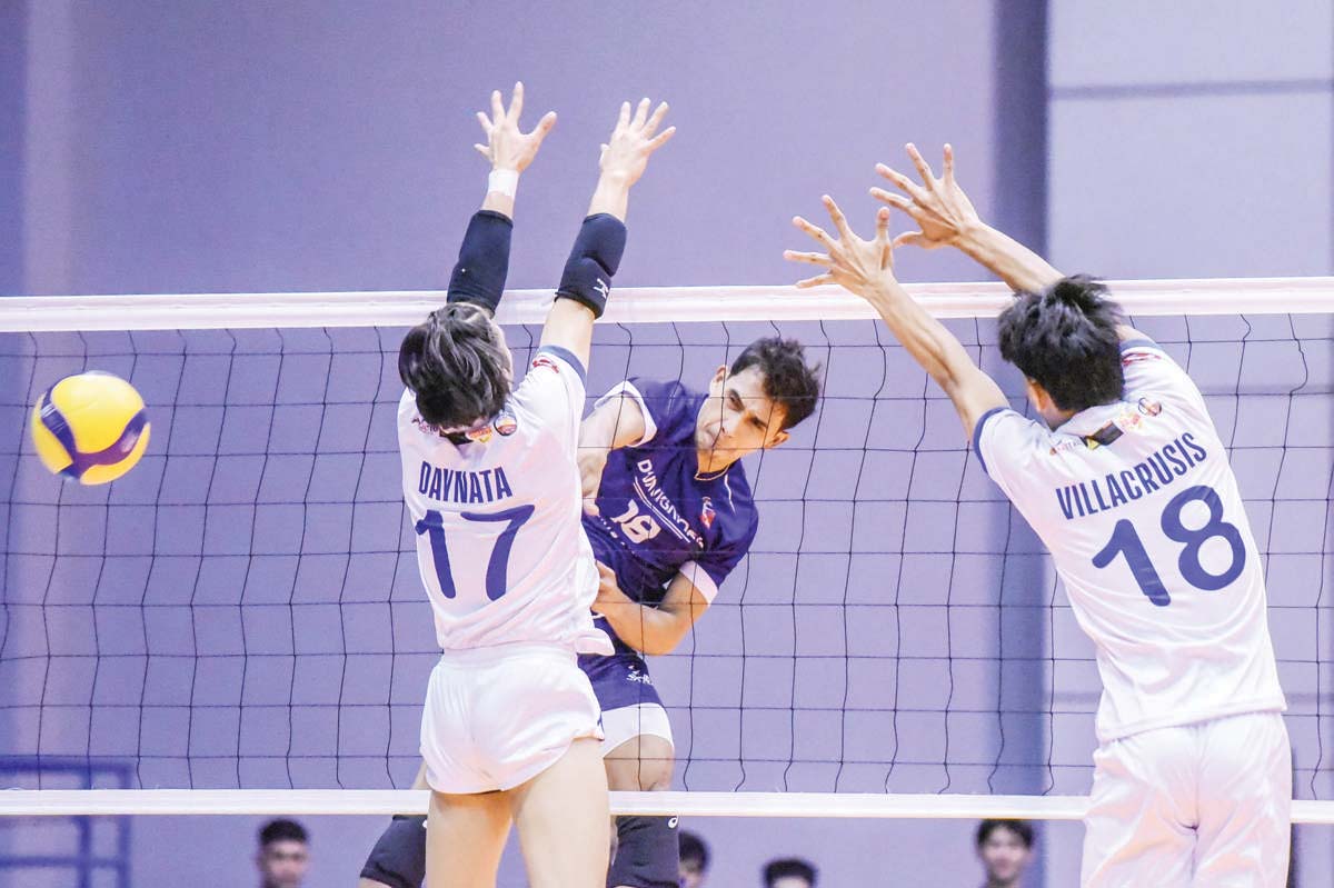 VNS beats D’Navigators Iloilo, stays in Spikers’ Turf semis hunt