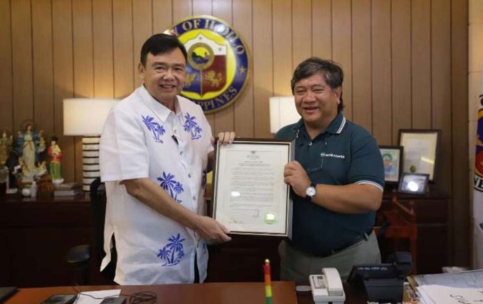 MORE Power chief declared ‘adopted son’ of Iloilo City