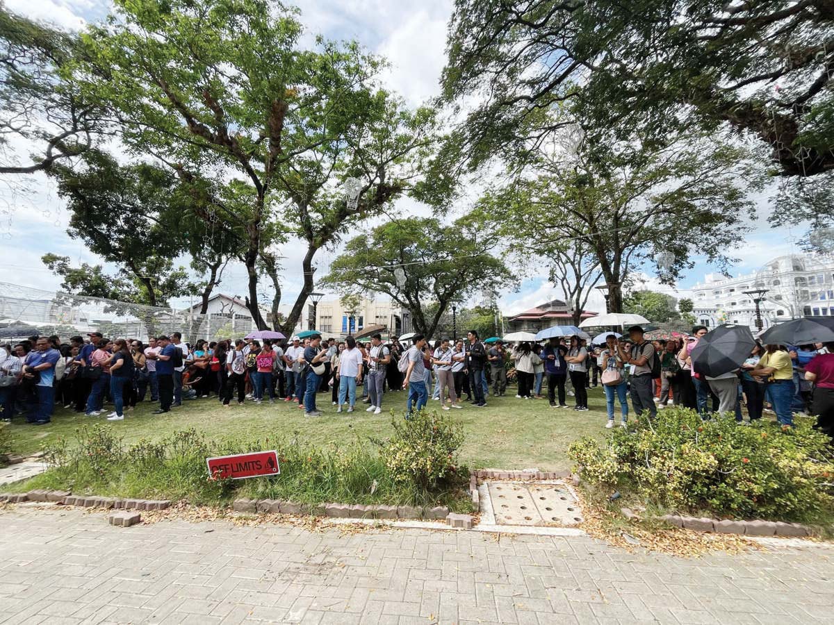 Earthquake disrupts work at prov’l capitol, city hall