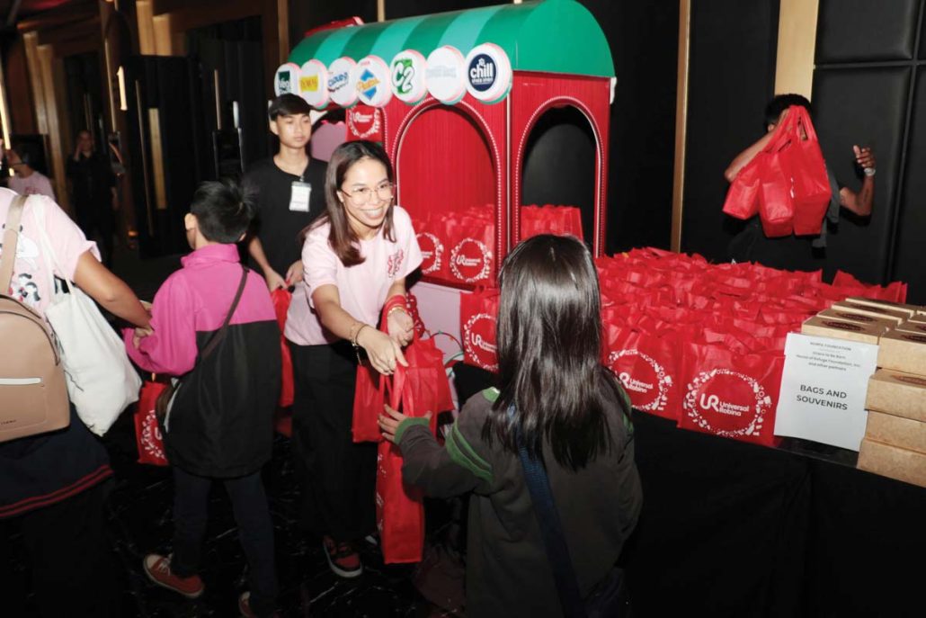 URC gives kids an enjoyable movie experience in ‘Sharelebrate Joy UR Way’