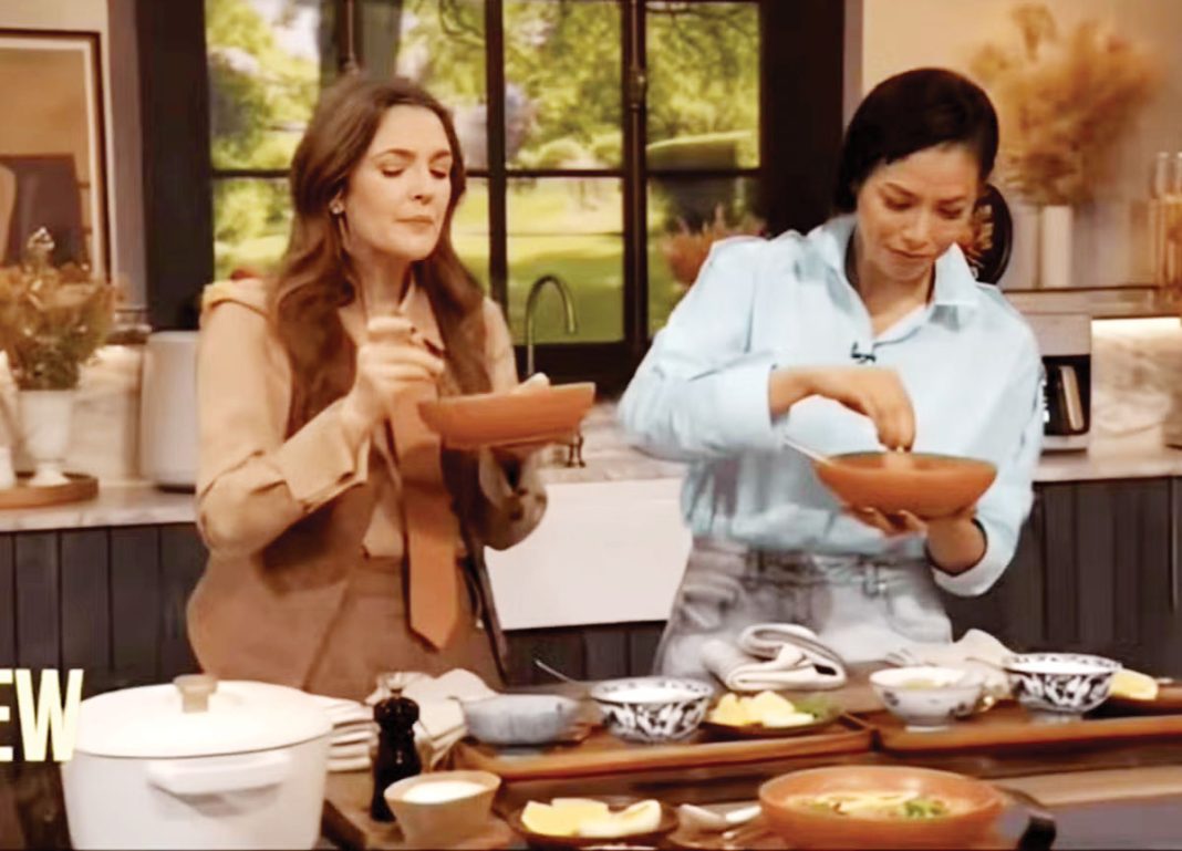Drew Barrymore raves about arroz caldo made by Filipino chef Pilar Valdes