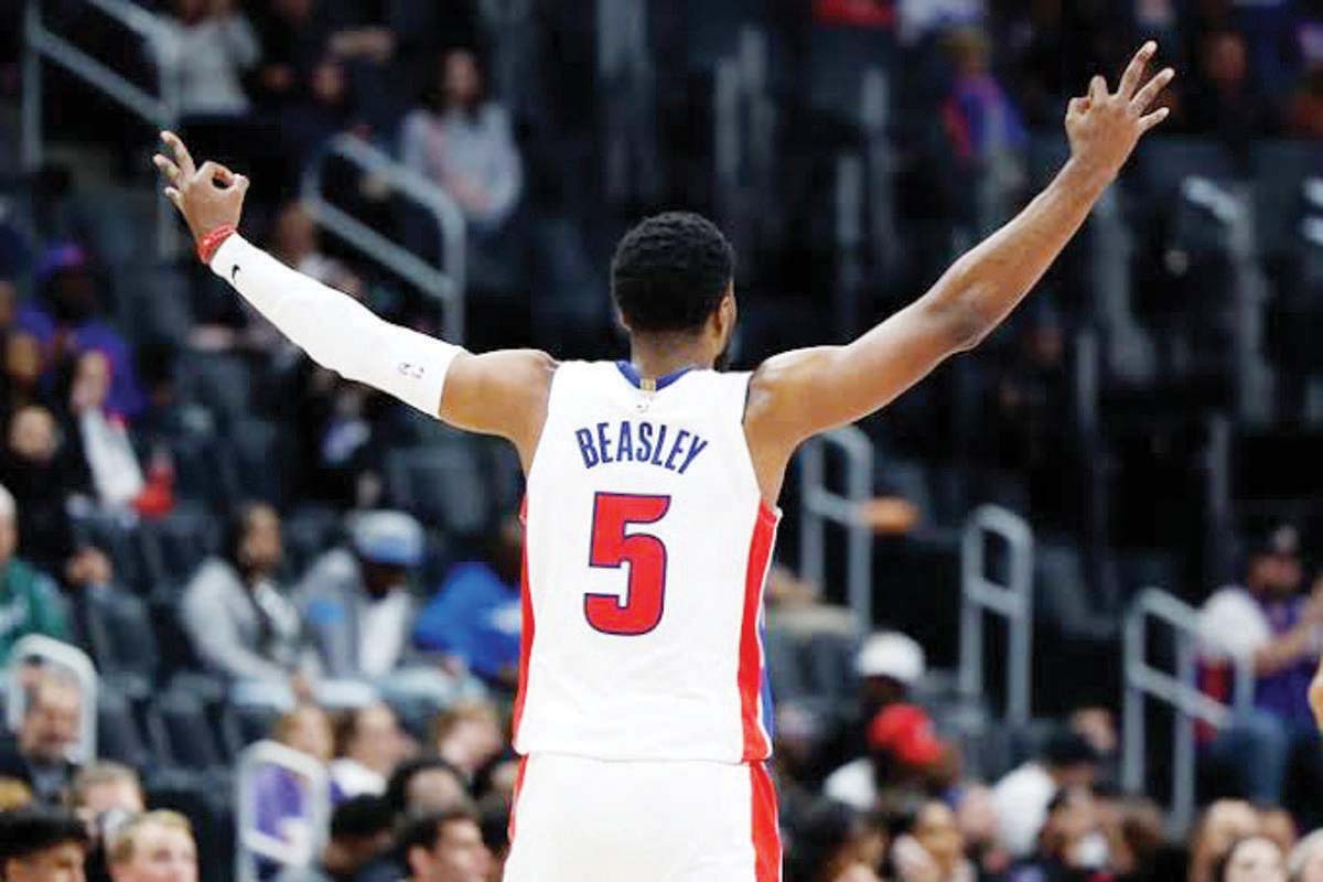 Beasley shines as Detroit clobbers Chicago