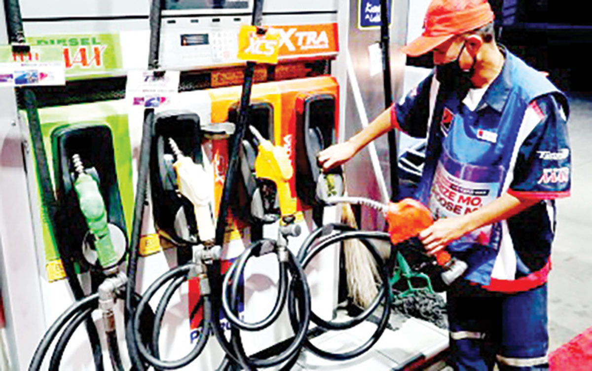 Big-time price rollback for gasoline, kerosene today