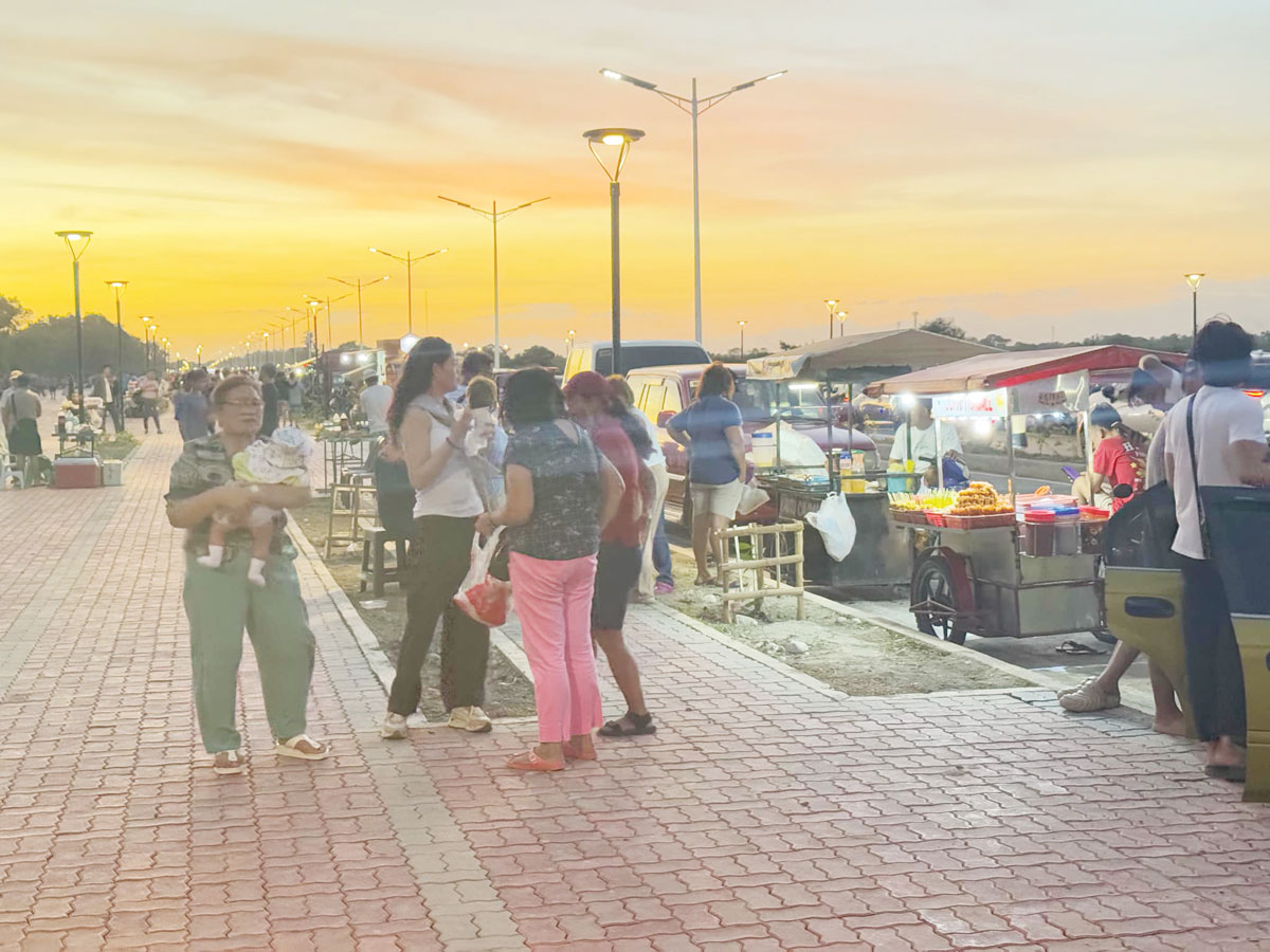 City gov’t bans street food cooking along Iloilo Sunset Boulevard