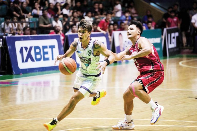 Negrense Formento, Val City edge Marikina in MPBL
