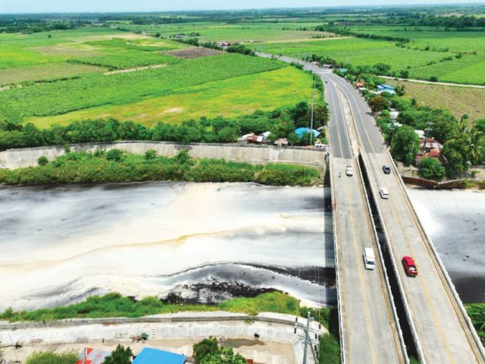 Molasses spill hits four Binalbagan villages