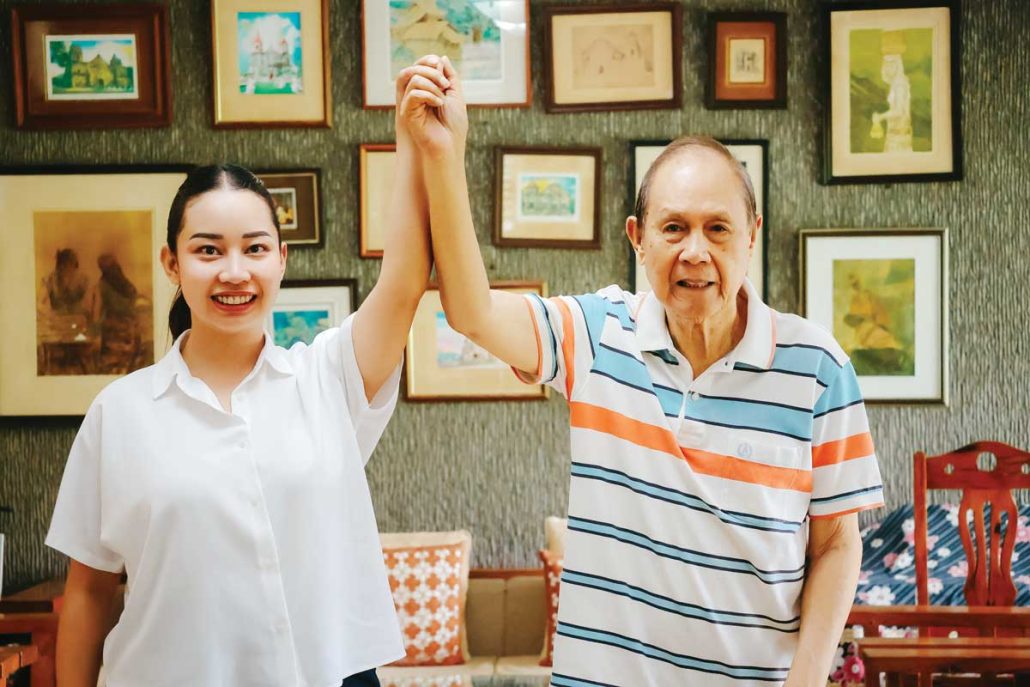 THE RIGHT CHOICE: Ex-Gov. Art Defensor Sr. endorses Debuque for Iloilo ...