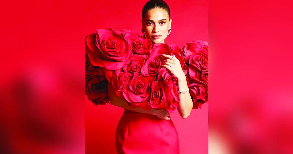 Anne Curtis hits back at netizen questioning her hosting award
