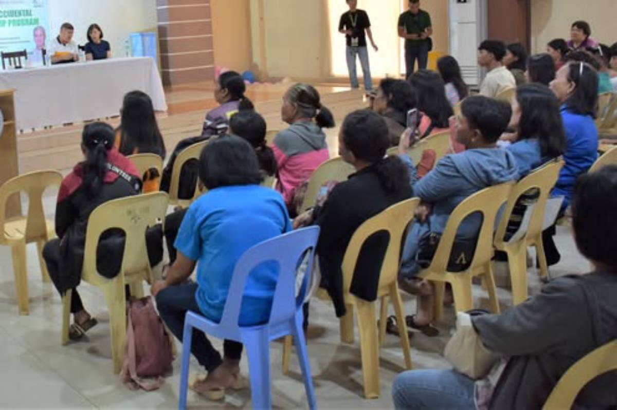 IP students from 3 NegOcc LGUs receive educational aid