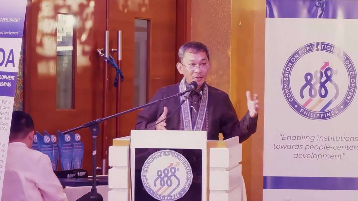 Iloilo province, city top Region 6 POPDEV Awards; CPD-6 pushes youth-centered reproductive rights