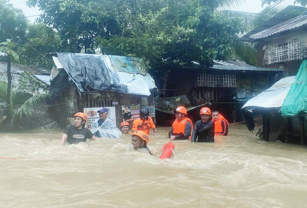 STORM EXPOSES DRAINAGE FLAWS: Iloilo floods subside, but weak waterways ...