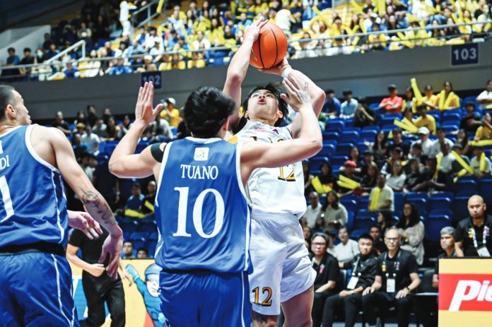 UAAP BASKETBALL: UST survives Ateneo in epic triple-overtime showdown