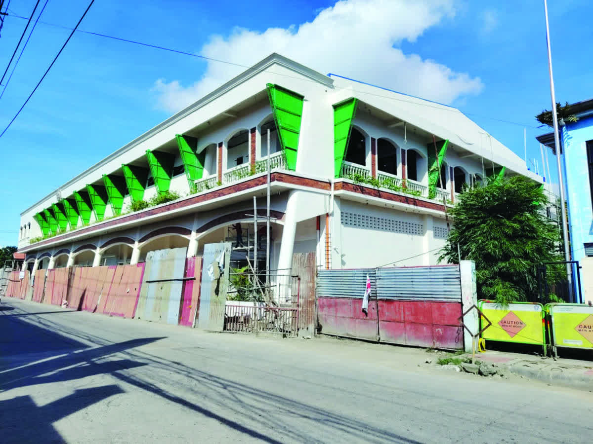 Iloilo City to unveil 3 modernized public markets to boost vendor ...