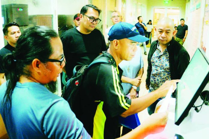 Bacolod gov’t opens early processing of business, mayor’s permits