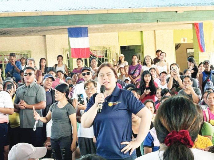VP Sara visits typhoon victims in NegOcc, provides aid
