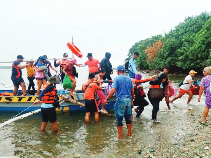 THOUSANDS AT RISK: 97 Iloilo City barangays vulnerable to ‘Tino ...