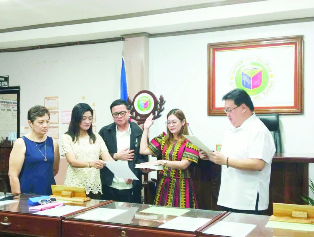 Succession takes effect in Dueñas: No. 1 councilor assumes vice mayor ...