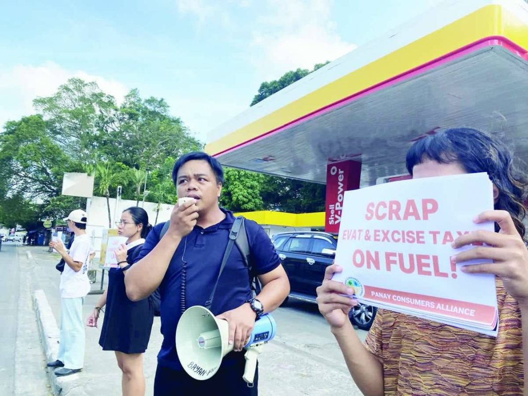 Iloilo consumers stage protest vs fuel price hike